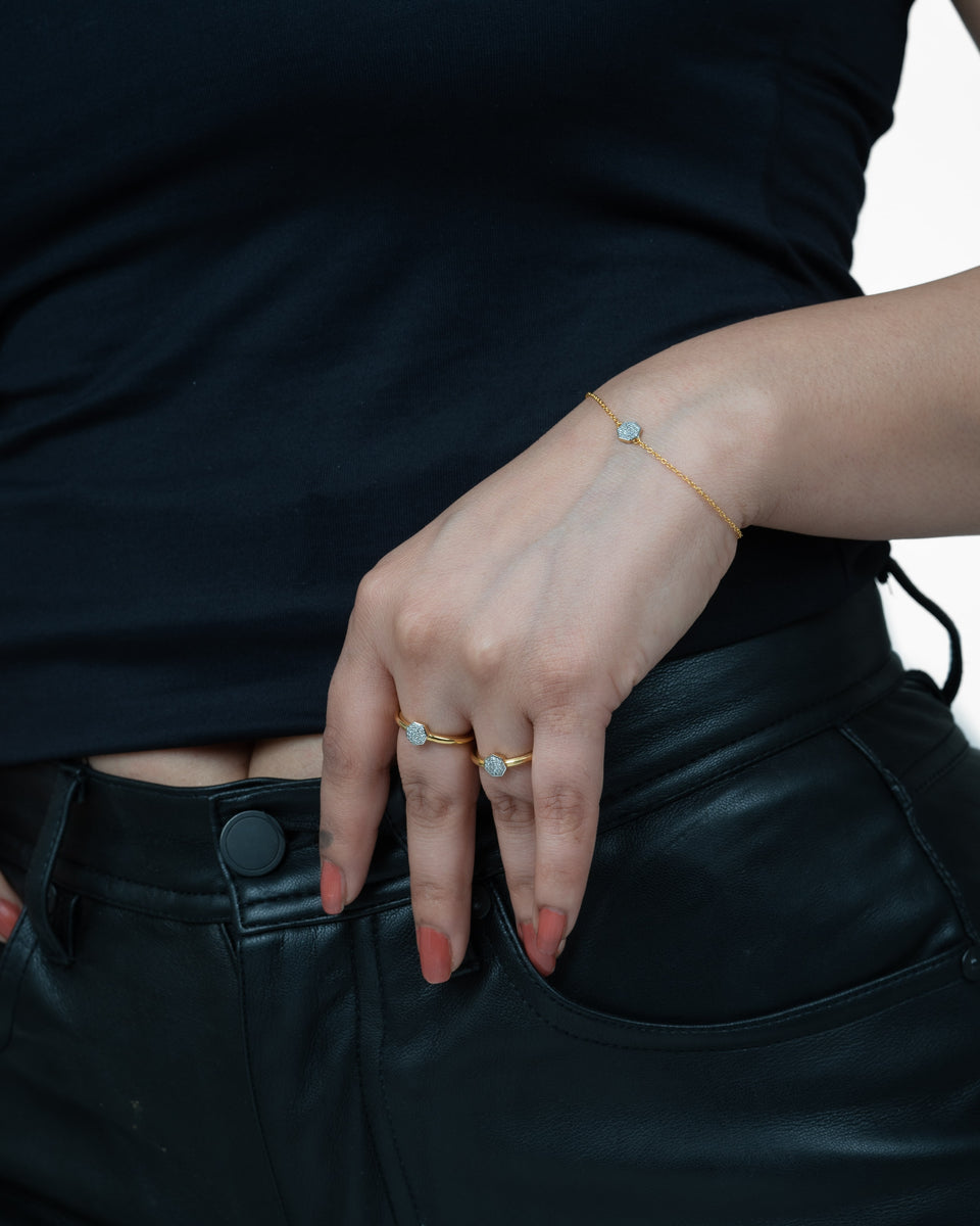 Elegant Happy Hepta Ring - Timeless Style & Grace – HOS